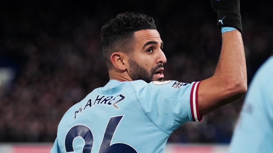 الأهلي يُغري رياض محرز بـ 43 مليون جنيه إسترليني