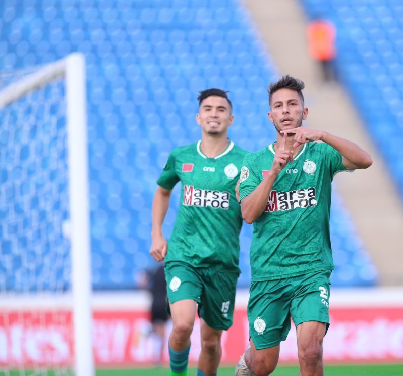 بوزوق يتألق مع الرجاء بكأس الملك سلمان للأندية 202...